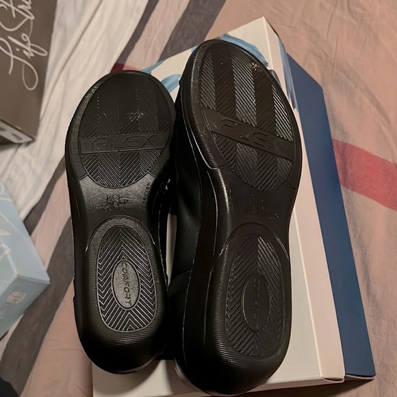 Life Stride | Shoes | Life Stride Velocity Memory Foam Shoes | Poshmark